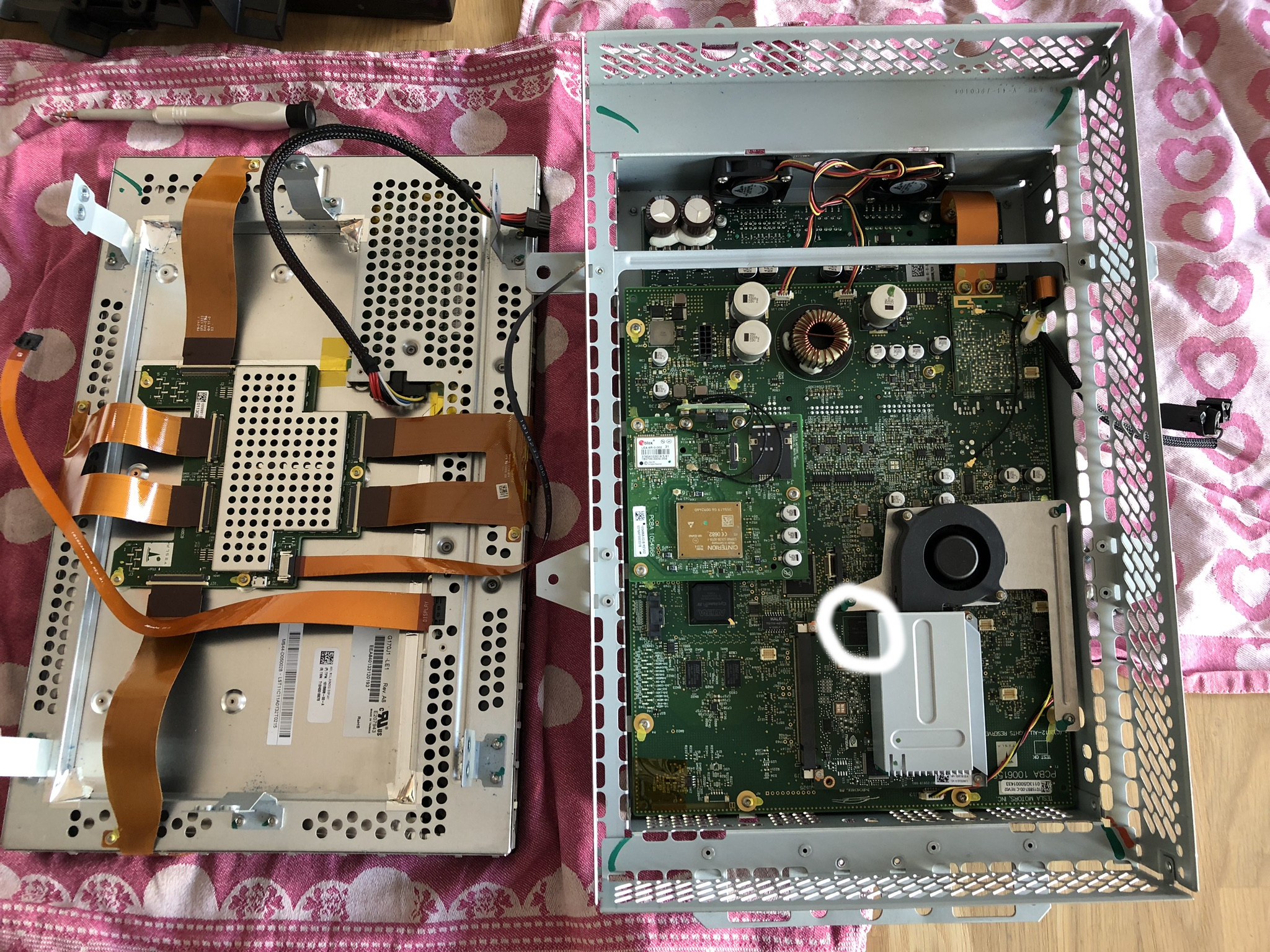 Replacing the eMMC in my Tesla Model S – Widodh